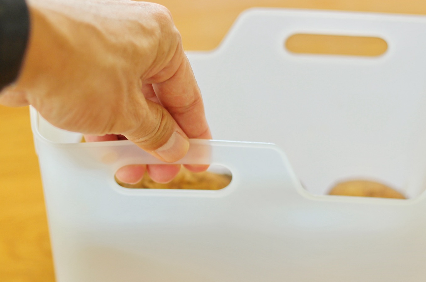 [セリア]やわらか野菜ストッカーで野菜室に秩序を！その特徴を紹介 | コダテ生活